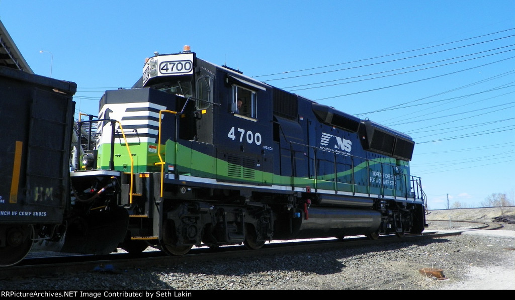 NS 4700